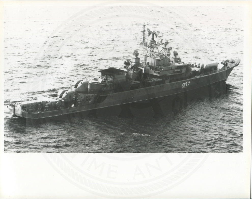 Official U.S. Navy photo of Soviet Krivak I class frigate Zadornyy ...